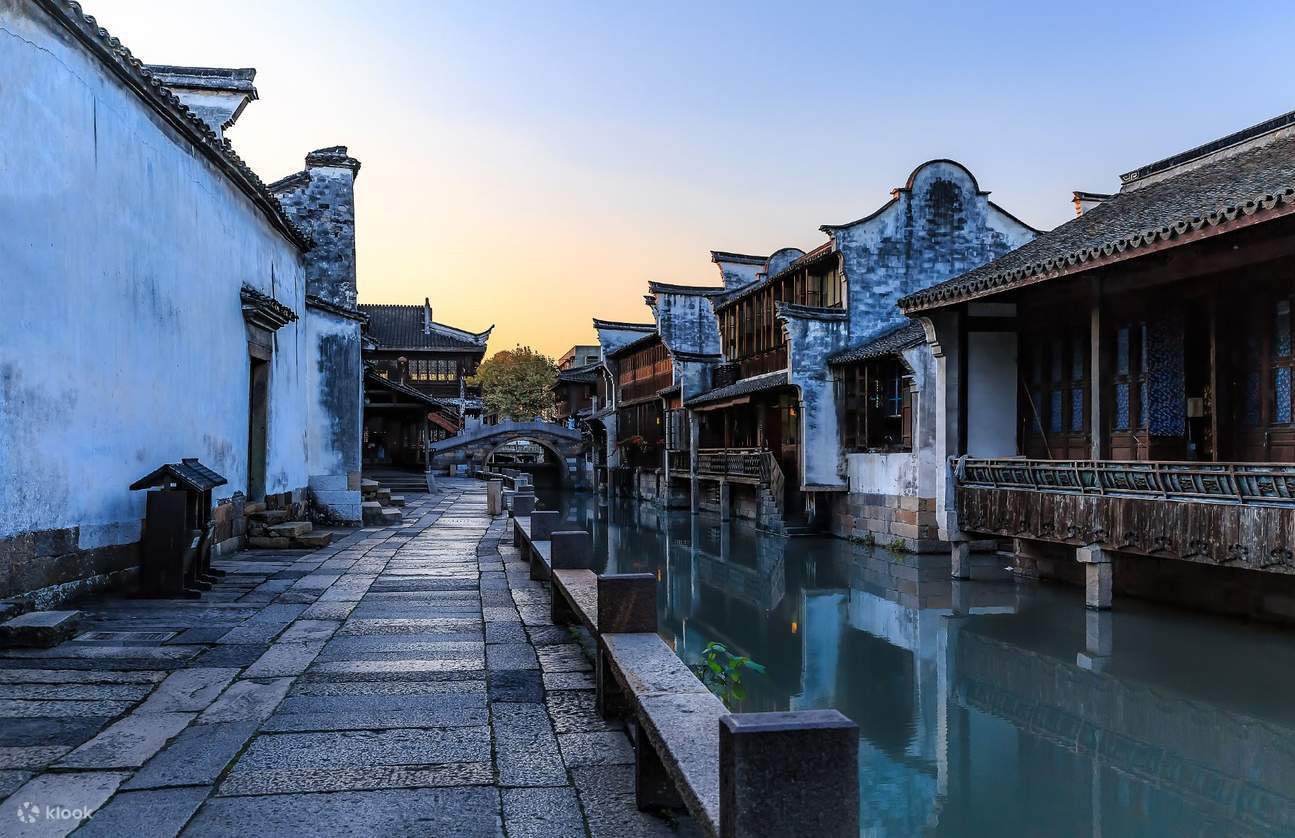[Round Trip from Hangzhou] Wuzhen Day Tour: Wuzhen East Gate/Xitang ...